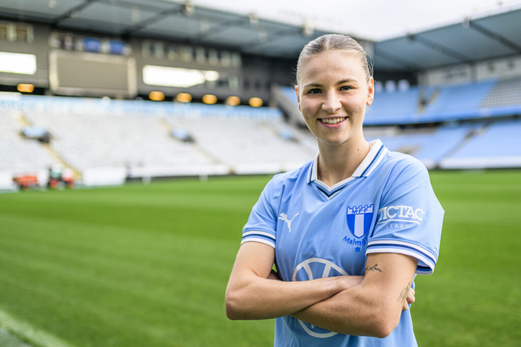 Katariina Kosola skriver på för Malmö FF - Malmö FF
